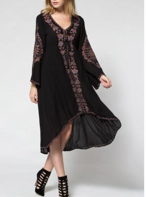 Cina Vestito dante una stoccata posteriore con i fiori ricamati, vestito ricamato floreale massimo minimo dalla scollatura in vendita