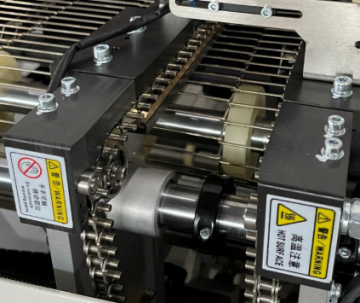 Special surface treatment conveyor system with durable steel-equivalent hardness guide rails
