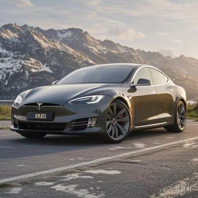 Cina Wi-Fi/LTE Connected Electric Sedan With Premium Interior And 5-7 Seats in vendita