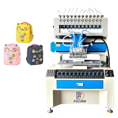 Cina Famous factory Pipe Dispenser Pump Automatic Micro-injection Rubber Soft PVC Clothing Label Patch dotting Dripping Machi in vendita