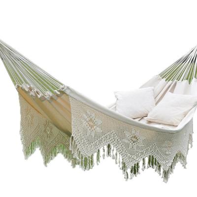 Cina La sedia di nylon del patio del tessuto dell'amaca della persona del balcone tessuta cotone 2 con lavora all'uncinetto la frangia in vendita