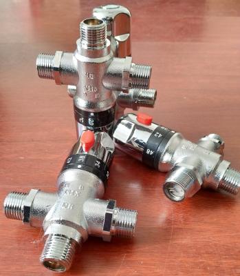 Chine Vanne thermostatique de mélange de l'eau réglable de laiton de valve pour le chauffe-eau solaire à vendre