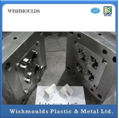 China Plastic de Injectievorm 50 van het thermische behandelingsstaal HRC-Hardheids Enige/Multiholte Te koop