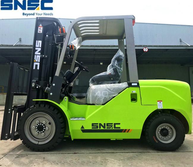 Fd40 Isuzu Engine 4ton Standard Diesel Forklift Price