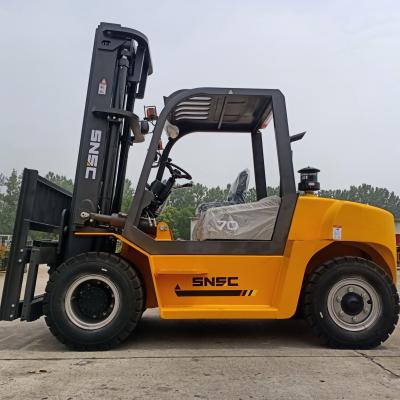 20 Years Experience Rough Terrain Forklift with Diesel Engine and 7 Ton Capacity