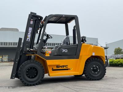 China 1225mm Wide Diesel Forklift with 3 Way Mirror and 1 Year Warranty for sale