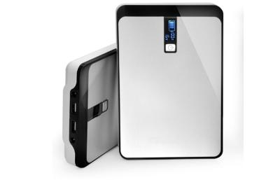 中国 大きい容量 22800mAh 12V の倍 USB 力銀行 DC の 18V/2A アダプター 販売のため
