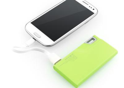 中国 緑の小さい力銀行接触スイッチのための小型 USB の携帯用充電器 3000mah 販売のため