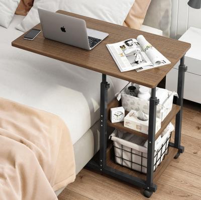 China Hoogteverstelbare computerspeeltafel Bruine houten tafel met opslag en wielen Te koop