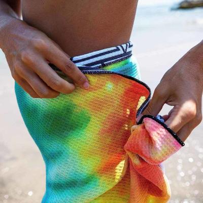 Cina Tovagliolo da spiaggia in waffle in microfibra riciclata con stampa a doppio lato in vendita
