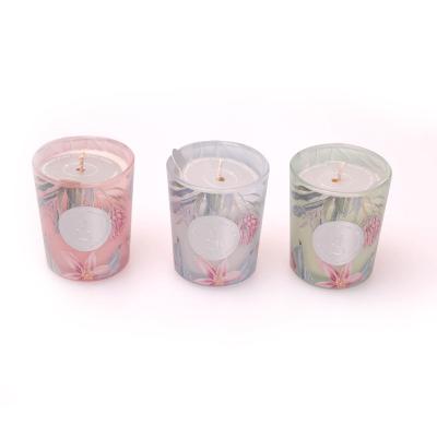 Cina La cera fatta a mano della soia ha sentito romantico che non dà fumo domestico della tazza di vetro di applique delle candele in vendita