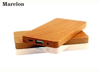 China Dunste Draagbare Houten Machtsbank, Houten Telefoonlader 4000mAh 125*65*10mm Te koop