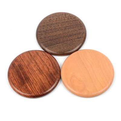 Cina Cuscinetto di carico senza fili di legno di Qi per il telefono, caricatore promozionale su misura di Qi dei regali velocemente in vendita