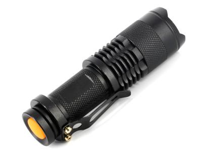 Cina Torcia elettrica di emergenza del metallo LED 100 lumi di batteria a secco della mini torcia per il regalo di promozione in vendita