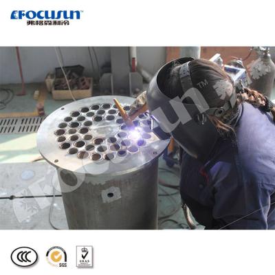 China Fábrica comercial de fabricação de gelo por tubos com refrigeração por água e compressor Bitzer da Focusun à venda