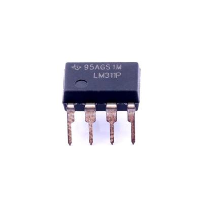 China LM311P DIP-8 Voltage Comparator New Original Import à venda