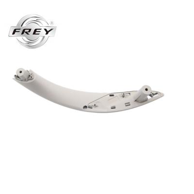 Cina 51417279313 Accessori per interni auto Maniglia anteriore sinistra per porta auto per BMW F30 F35 in vendita