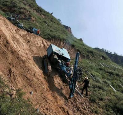 Κίνα Εγκατάσταση γεώτρησης τρυπανιών βράχου μεταλλείας επιφάνειας ντηζελοκίνητη για τη διάτρηση ανοικτών κοιλωμάτων προς πώληση