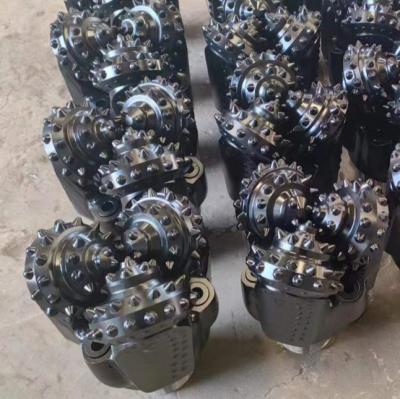 Cina 200mm IADC545 Air Drilling Tricone Rock Bit For Mining Drilling Projects in vendita