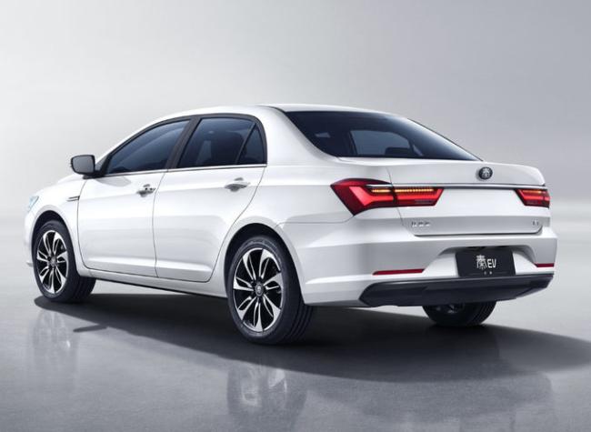 4 Doors 5 Seats BYD EV Cars Byd Qin Ev 400-450KM Comfortable Ride 0