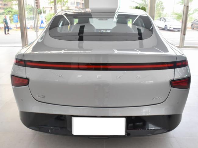 XiaoPeng P7 2022 Sedan Electric Car 480KM-670KM Electric Midsize Suv 4