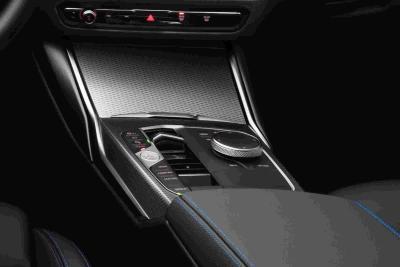 Chine Voiture de taille moyenne BMW Série 3 2025 330i M Sport Night Package à vendre