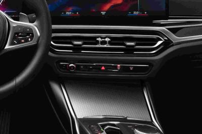 Chine Voiture de taille moyenne BMW Série 3 2025 330i M Sport Night Package à vendre