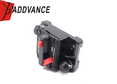Cina 12V 200A Black Electrical Waterproof High Amp Manual Reset Dual Stud Circuit Breaker With Switch in vendita
