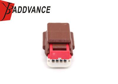 Cina 3148-00 sensore alimentabile del modulo femminile di 4 Pin Waterproof Automotive Connector Antenna in vendita