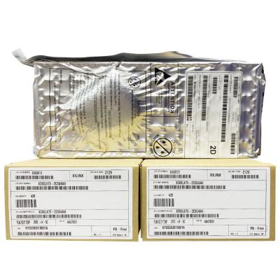 Cina S912XEP100J5CAG in vendita