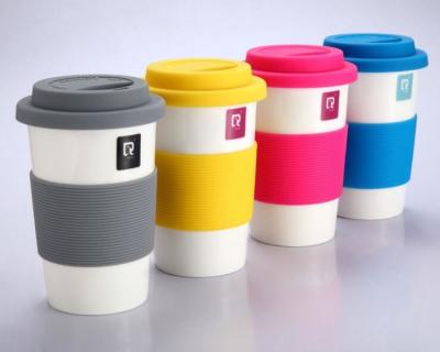 China Tapa y manga de la taza de café de la goma de silicona del color del caramelo con el resbalón a prueba de calor y anti de alta calidad para Drinkware en venta