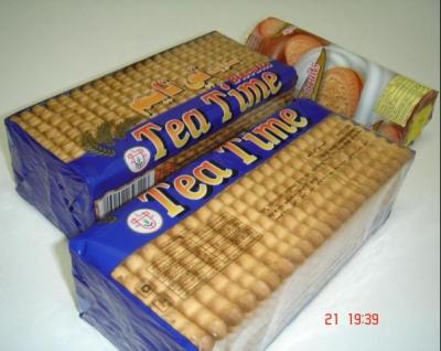 중국 자동적인 크림에 의하여 채워지는 샌드위치 건빵 기계는 가장자리 포장기 선에 연결합니다 판매용