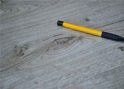 Cina Decorazione ricoperta cera del rivestimento per pavimenti del laminato dell'annuncio pubblicitario con il clic AC4 E1 dell'arco in vendita