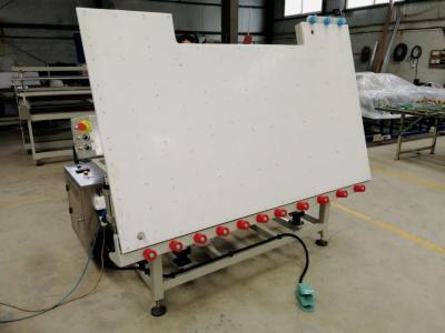 Китай Одностороннее оборудование для двойного остекления Нагретый роликовый пресс-стол с воздушным плаванием и наклоном продается