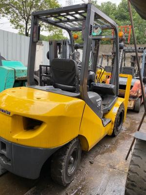 Κίνα 4300 KG Χρησιμοποιούμενο βάρος Komatsu FD30 ανελκυστήρας για την Ιαπωνία FD30 FD50 FD70 FD100 FD150 FD200 προς πώληση