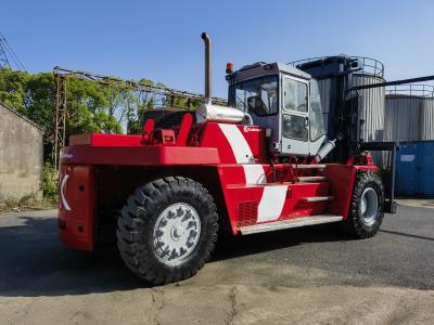 Κίνα 25 τόνων μεταχειρισμένο ανελκυστήρα Kalmar με πλευρική μετατόπιση και κινητήρα ντίζελ 3 πέλματος προς πώληση