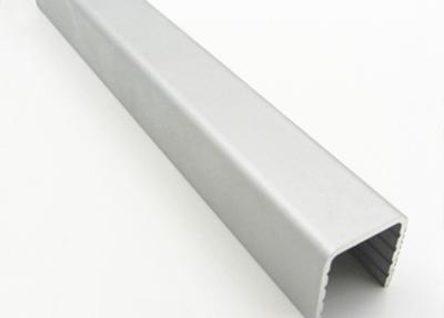 Chine U dactylographient à revêtement de poudre les profils en aluminium de la Manche pour les murs de verre de construction de rideau à vendre