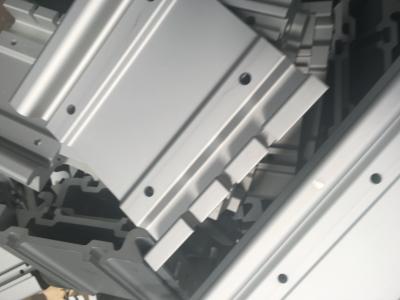 Κίνα Ασημένια σχεδιαγράμματα αργιλίου χρώματος βιομηχανικά με CNC τη διάτρηση προς πώληση