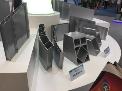 Chine Le rail de polissage transitent le profil industriel en aluminium/profil en aluminium de bord à vendre