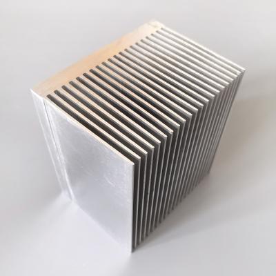 Chine T3 - Radiateur en aluminium d'extrusion de profil en aluminium du radiateur T8 pour l'échange de la chaleur à vendre