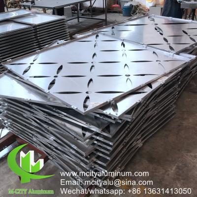中国 専門の正面のクラッディング パネルの穴があいた金属の正面システム4mm厚さPVDF 販売のため