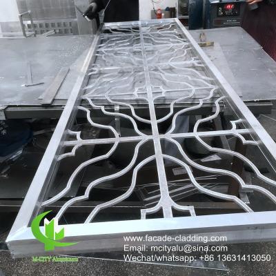 Cina Strato di alluminio perforato tagliato laser del metallo per la struttura di spessore dello schermo 10mm della finestra in vendita