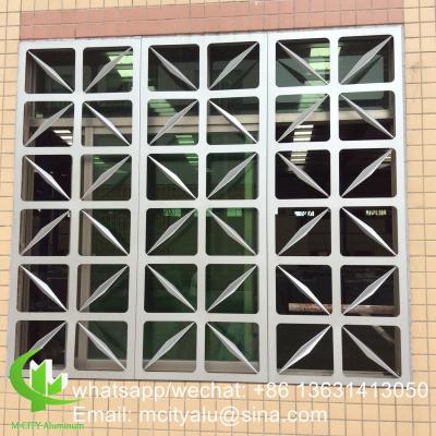 Cina Facciata di alluminio all'aperto del pannello perforata dal modello rotondo della tenuta del metallo di 3mm in vendita