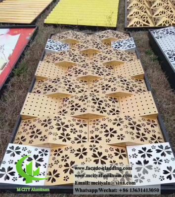 Cina pannelli di rivestimento di alluminio esterni di 2mm per il rivestimento di alluminio perforato delle costruzioni in vendita
