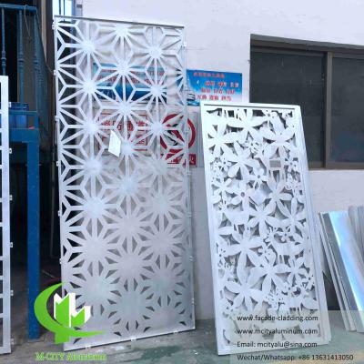 Cina pannelli di alluminio su misura 1500x4500mm per il soffitto del tetto del recinto del rivestimento della facciata in vendita