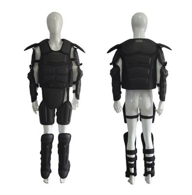 중국 2024 새 완전 방어 검은 딱딱 불 retardant 폭동복 반격복 안전 폭동복 판매용