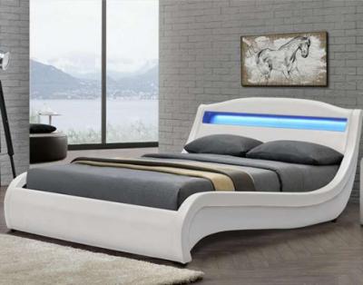 China Het ergonomieafstandsbediening Beklede Leer van Faux van het Bedkader Witte Zwarte met LEIDEN Licht Te koop
