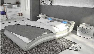 中国 Modern Style LED Light Leature Upholstered Bed For Bedroom 販売のため