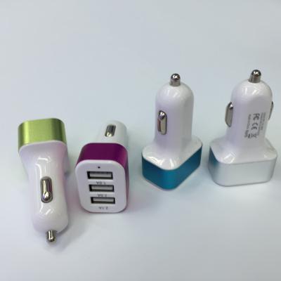 Cina Caso di alluminio DC12V - 24V caricatore dell'automobile di USB del porto dell'universale 3 per il PC della compressa di iPod di iPhone in vendita