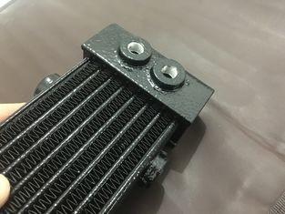 Cina multi scambiatore di calore del tubo di auminum su ordinazione per lo scambiatore di calore dell'olio del motociclo di rendimento elevato in vendita